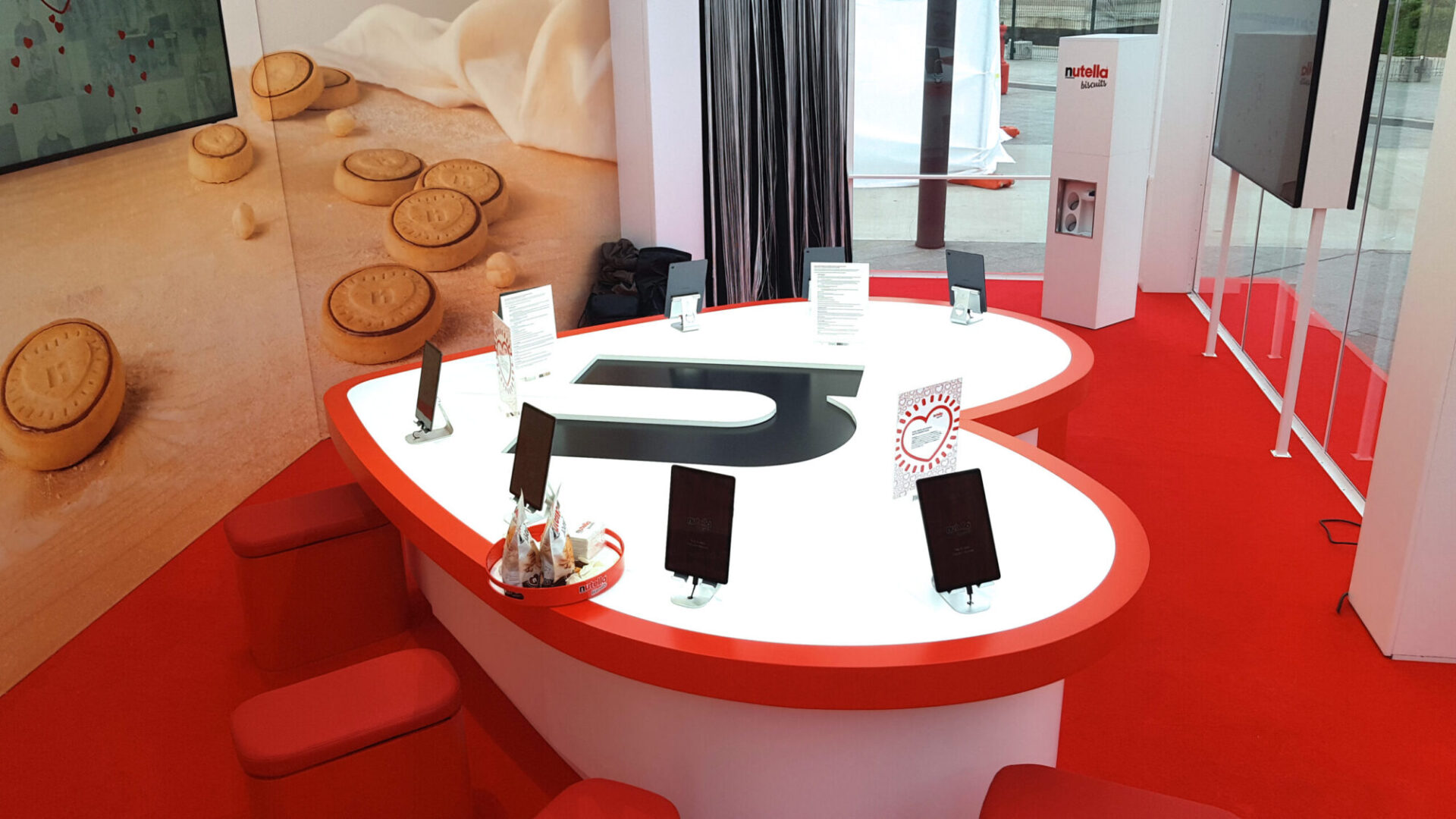 Nutella Biscuits stand - Merlo Factory